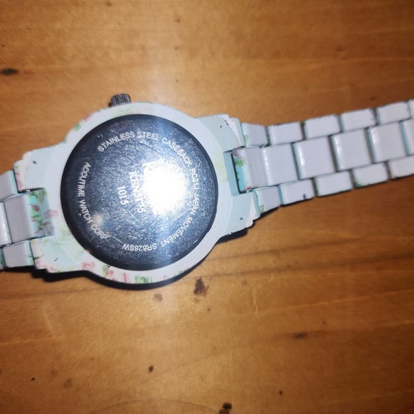 Kensie | Accessories | Kensie Coated Cottage Core Style Big Face Wrist ...
